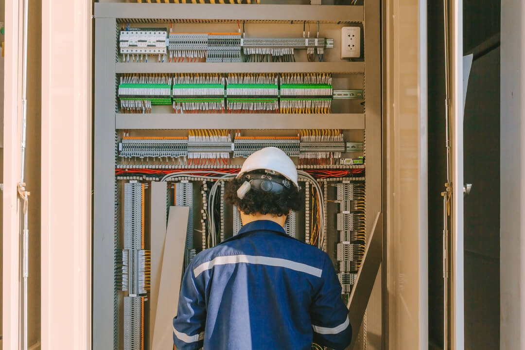 Plateforme innovante de maintenance électrique • Infraspeak